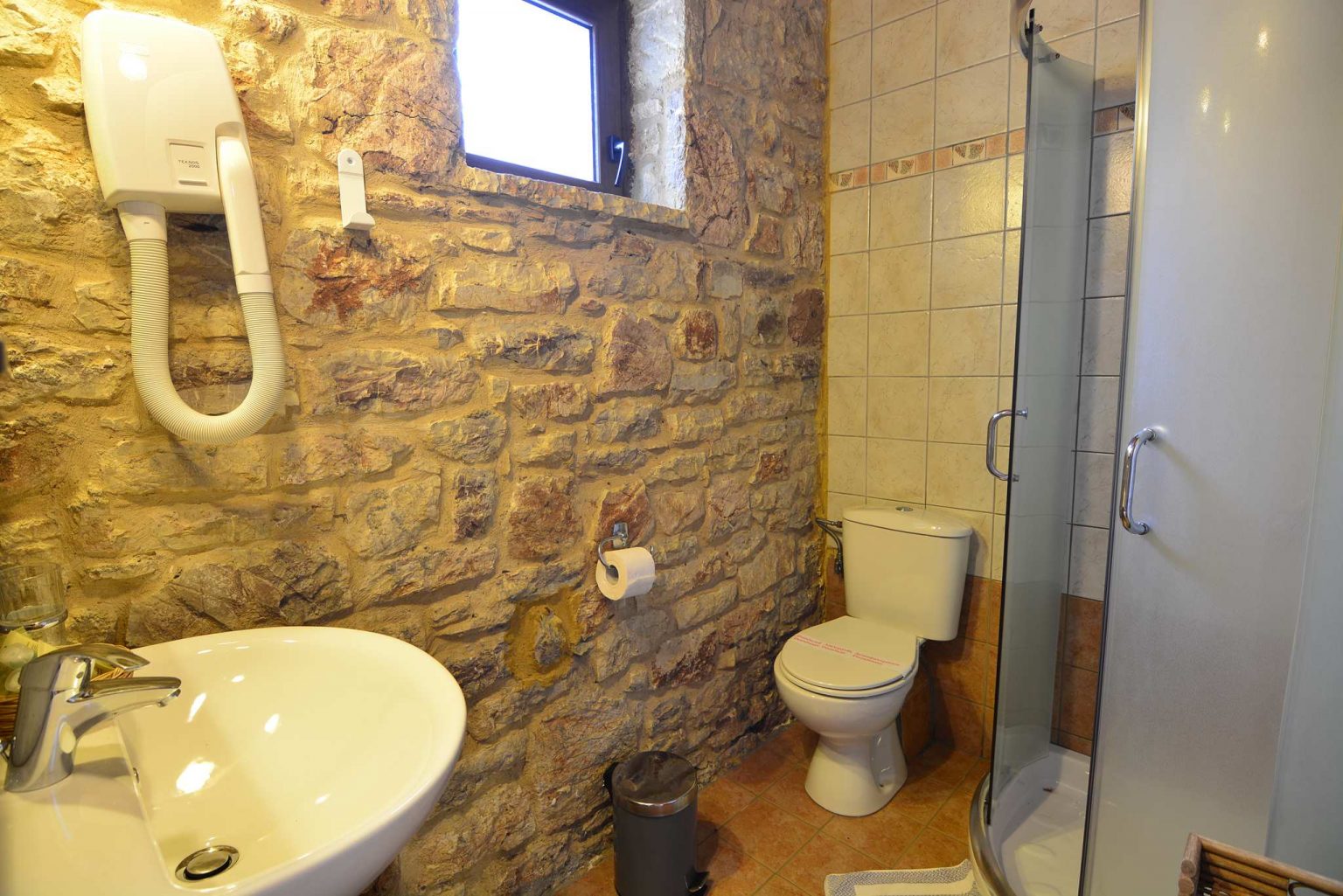 Traditional Suite Dionysos | Καλάβρυτα, Georgio’s V Chalet, Kalavrita ...